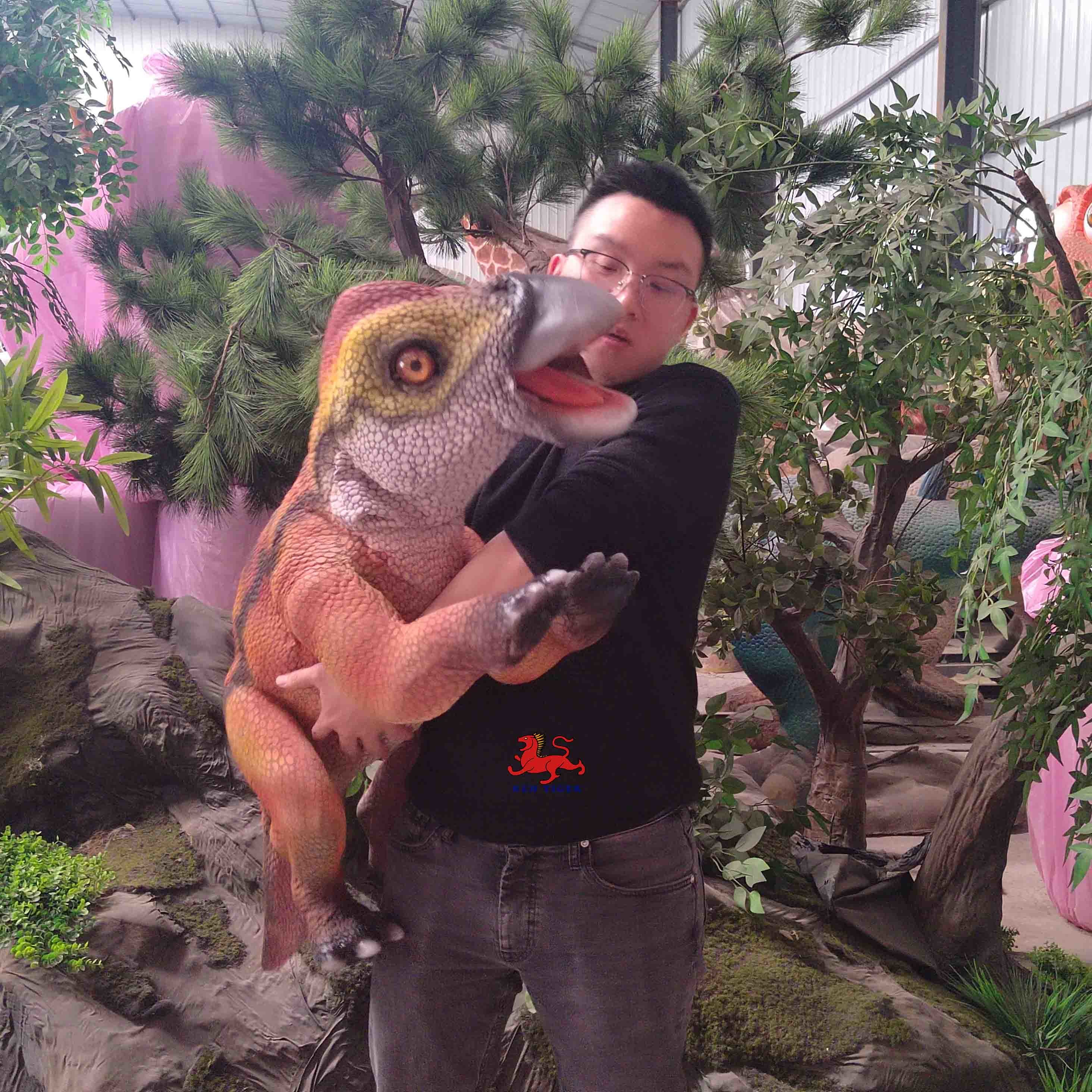 Amusement Park Products Robotic Animatronics Baby Realistic Iguanodonte ...